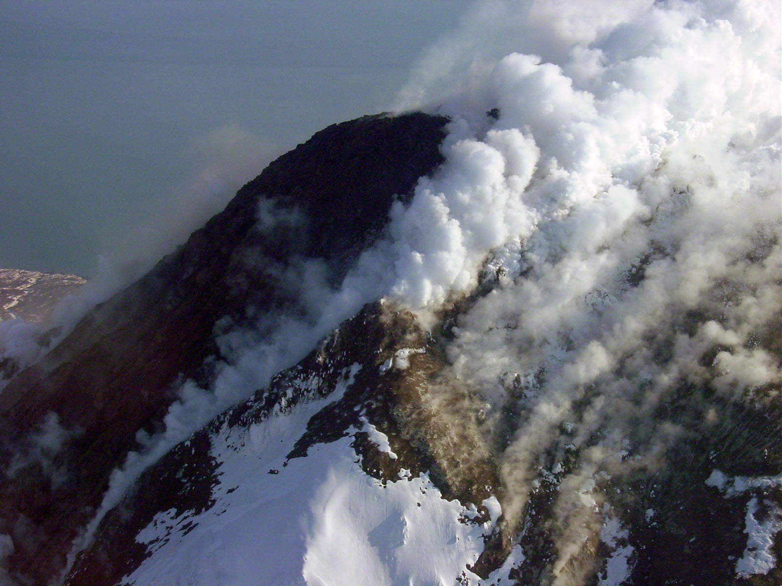 Augustine volcano during COSPEC/Observation flight, February 24, 2006 ...