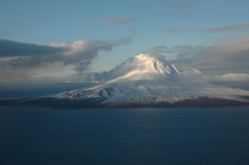 Steam plume from Augustine volcano taken during AVO gas flight. View ...