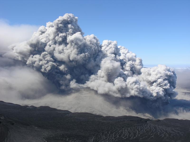 Eruption of Okmok volcano, August 2, 2008.