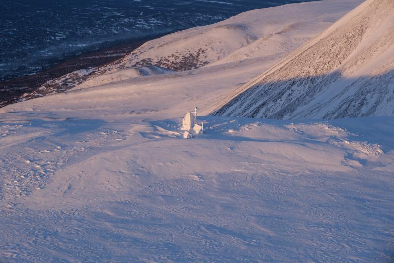 Alaska Volcano Observatory radio repeater station on Mount Susitna on ...